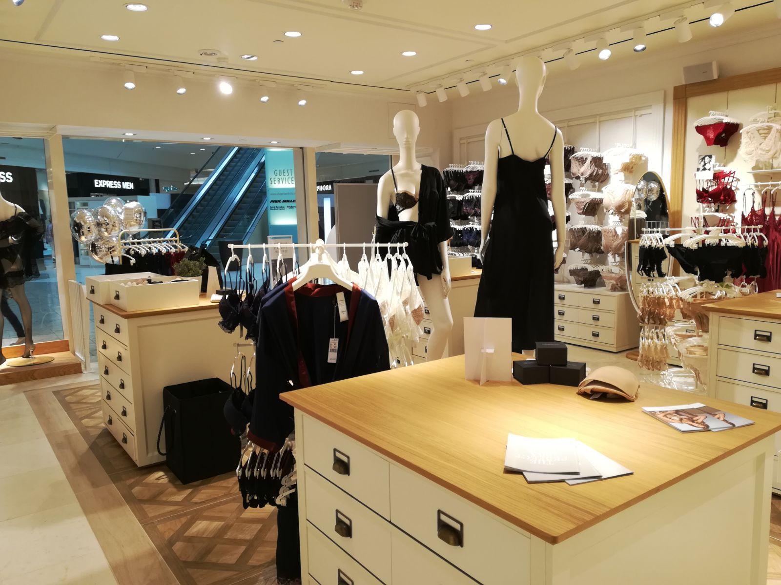 Intimissimi Opens at The Mall At Short Hills – Project by WhiteBox Group