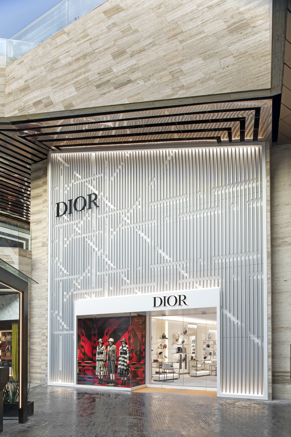 Dior Opens First Standalone Stores in Mexico